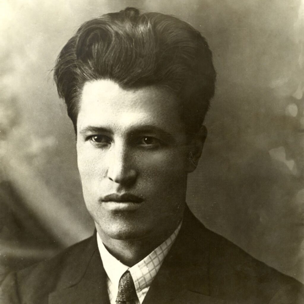 53. yılında Kıvılcımlı anılıyor: İzmir'de 'Miras ve Güncellik' başlıklı ...